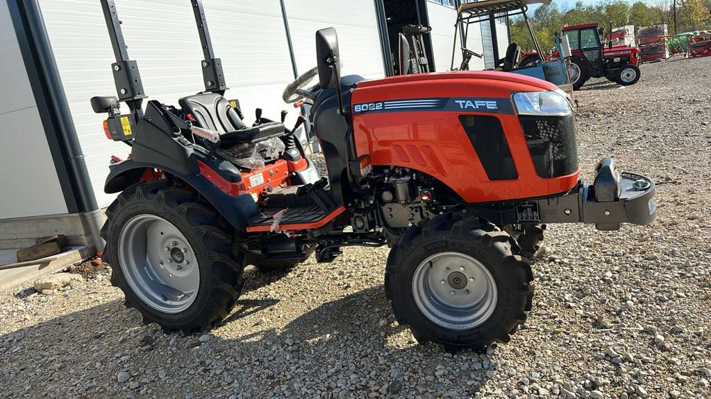 Traktor Tafe 6022 4WD - Traktori - OLX.ba