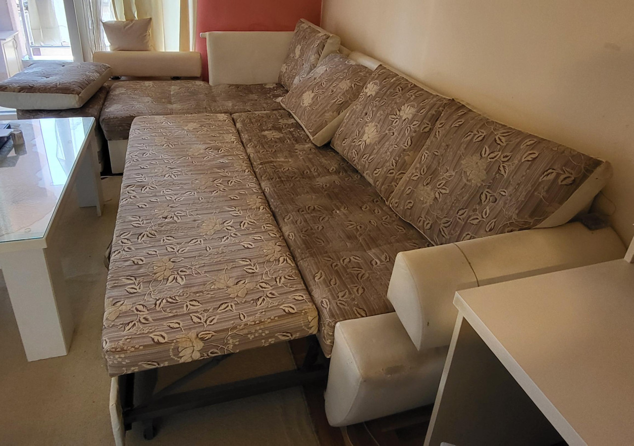 Ugaona garnitura (POKLANJAM) - Poklanjam (darujem) - OLX.ba