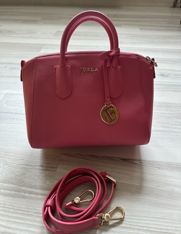 FURLA TORBA PRAVA KOŽA - Torbe i ruksaci za žene - OLX.ba