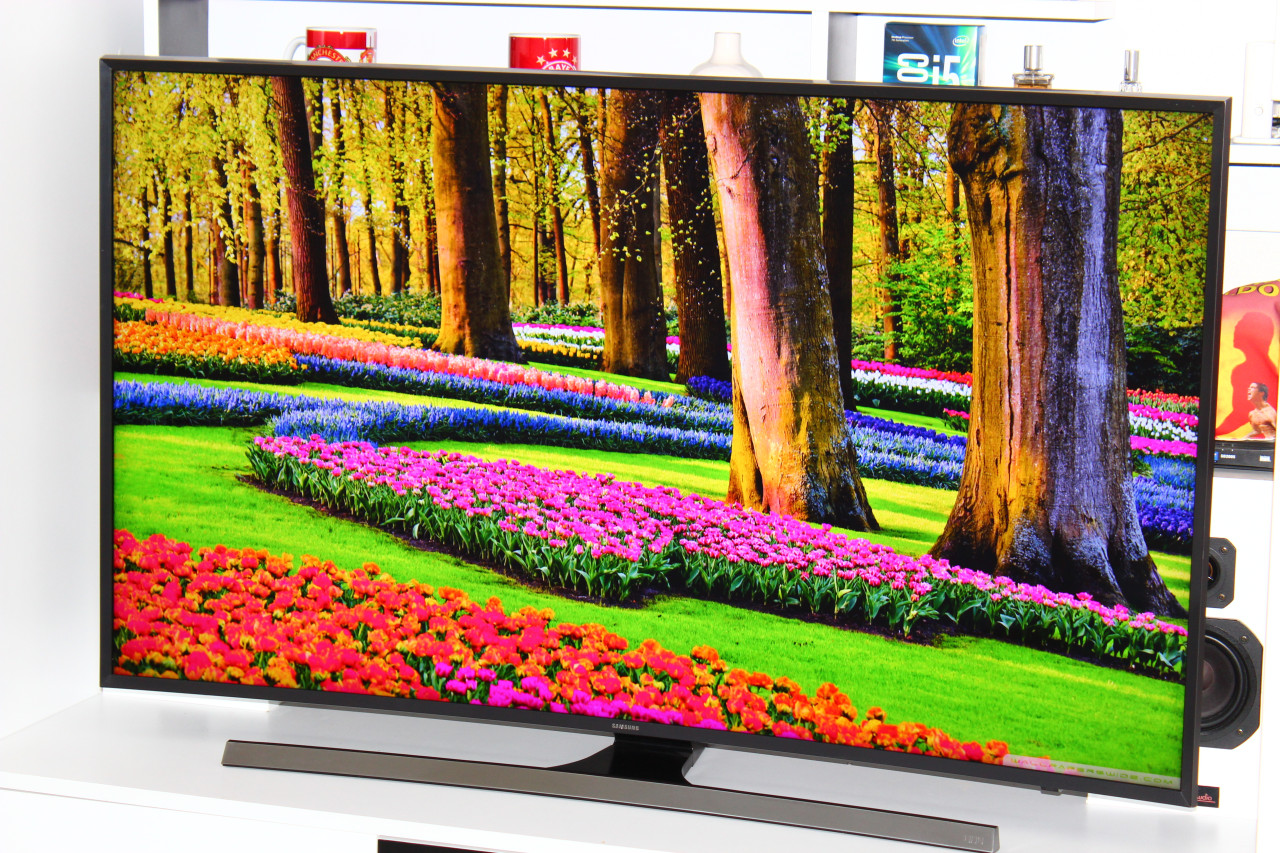 Samsung Smart TV 55" 4K UHD LED Curved 1400 Hz Wi-Fi - LED LCD - OLX.ba