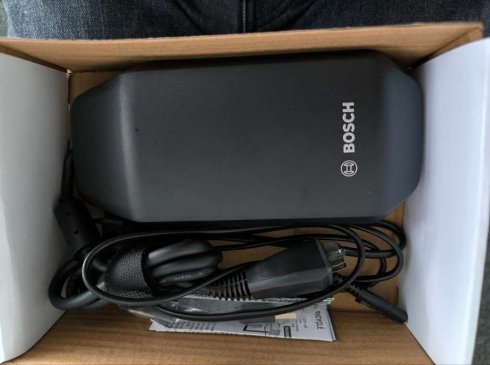 Bosch Smart punjac 4A za bicikl e bike ebike biciklo - Ostalo za bicikle - OLX.ba