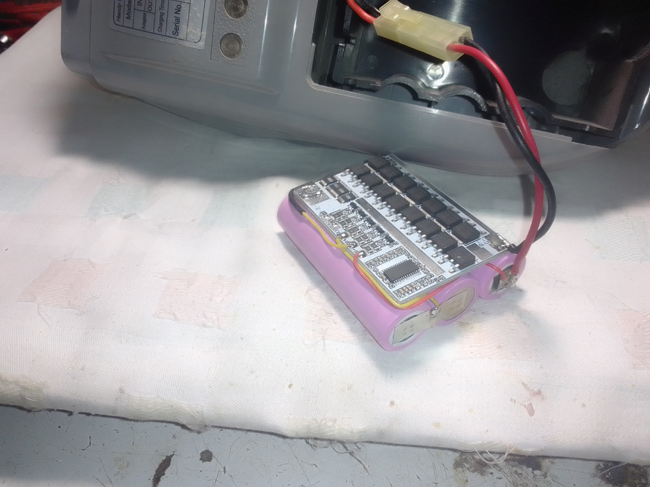 Li-ion baterije za sve aku alate...DOBOJ; 065 026 635 - Aku baterije i ...