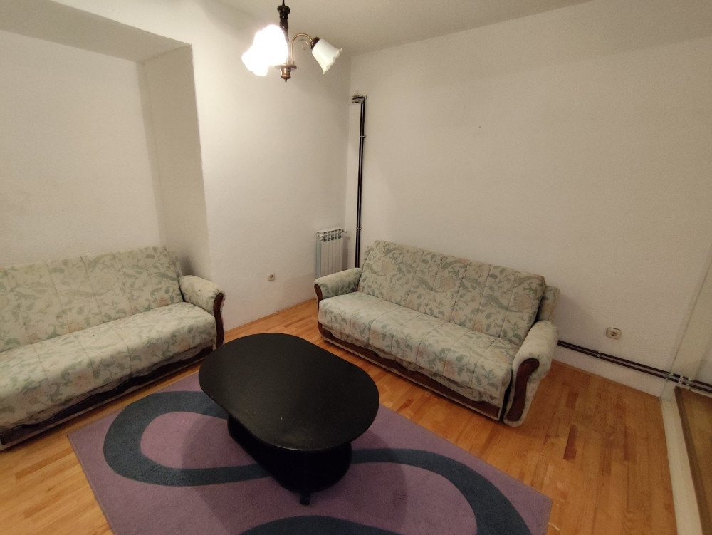 POKLANJAM Dvosjed i trosjed - Poklanjam (darujem) - OLX.ba