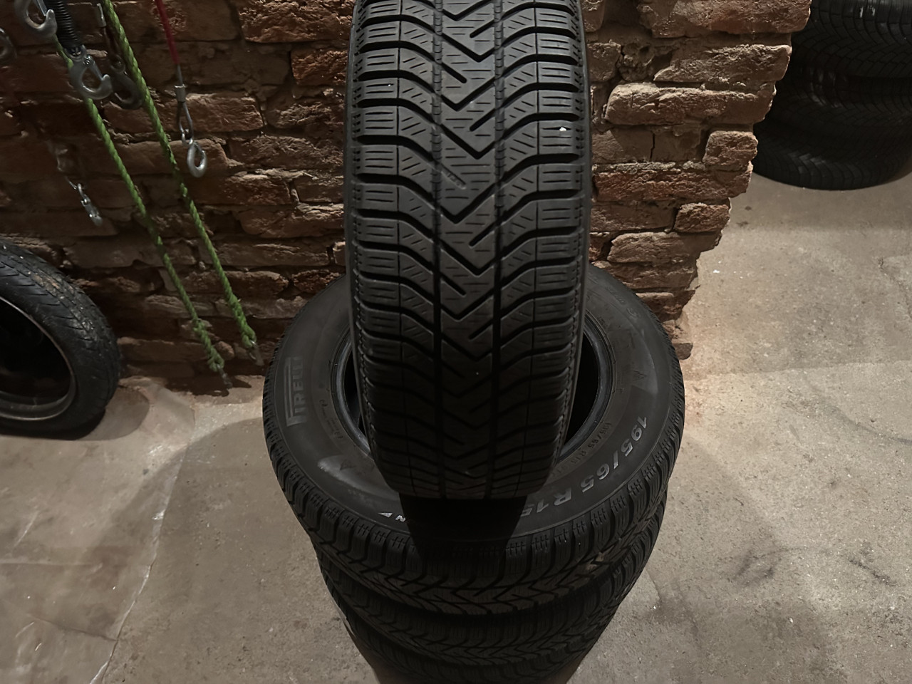 Gume Pireli 195/65/R15 - Gume za automobile - OLX.ba