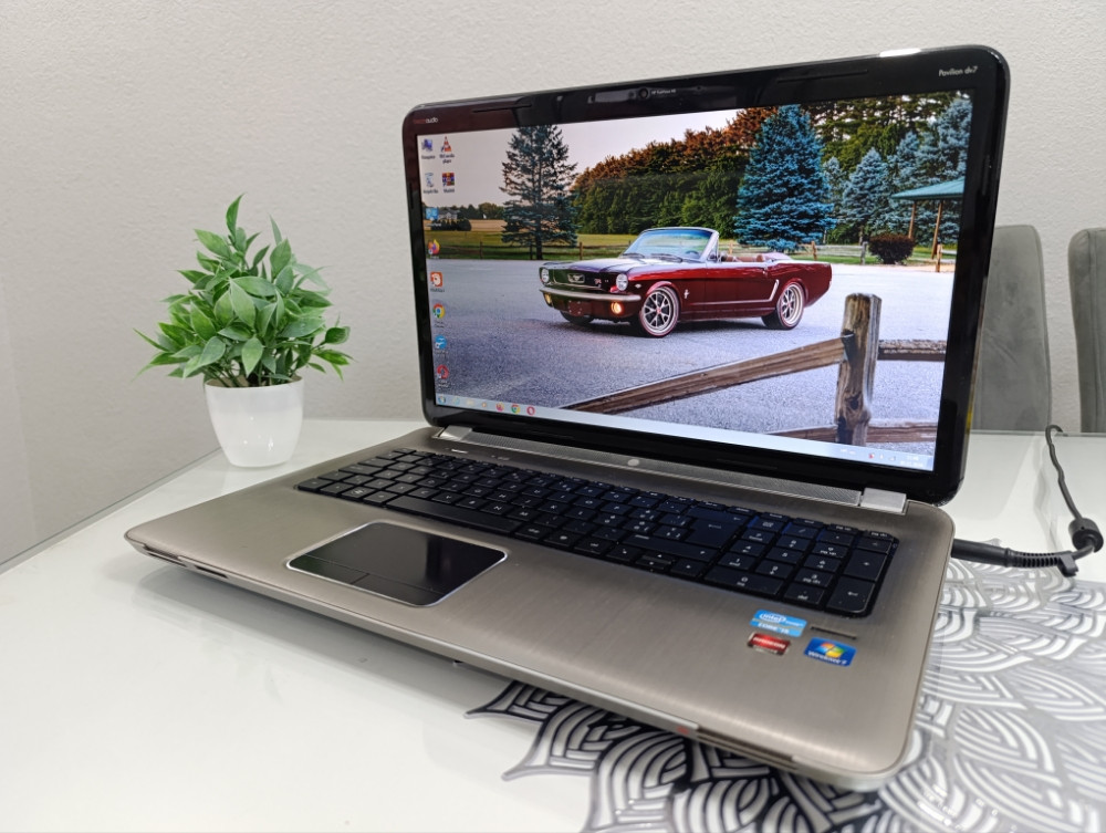 LAPTOP HP DV7 i5-2410M / 8 GB /17,3 INC /ATI HD 6490M + INTEL HD ...