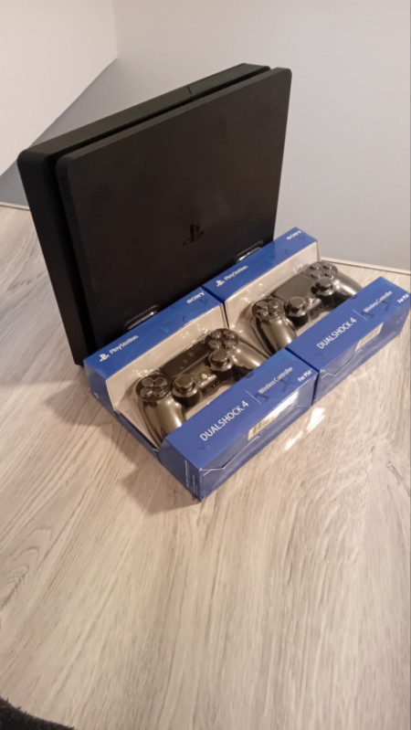 Ps4 slim 1000 gb 34 igrice playstation 4 ps 4 - Konzole - OLX.ba