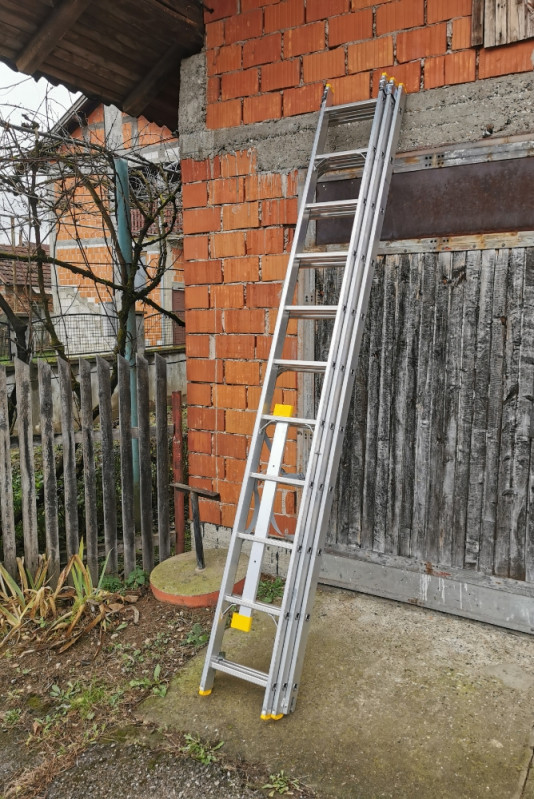 AKCIJA! Aluminijske merdevine 3X11, ljestve, lotre - Ljestve - OLX.ba