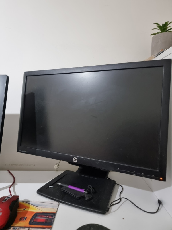 HP Compaq LA2306x - Monitori - OLX.ba