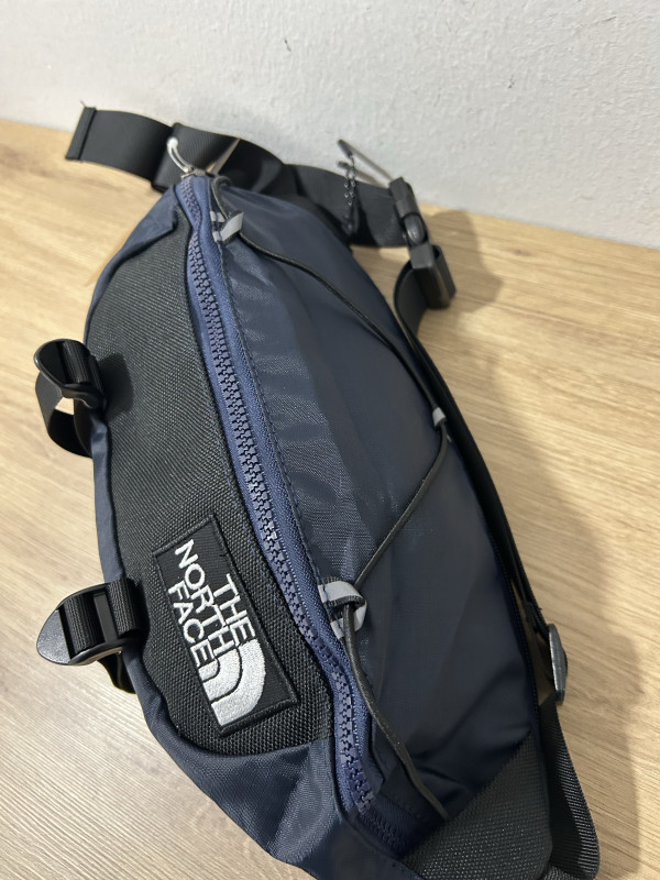 The north face bubreg torbica - Muške torbe i torbice - OLX.ba