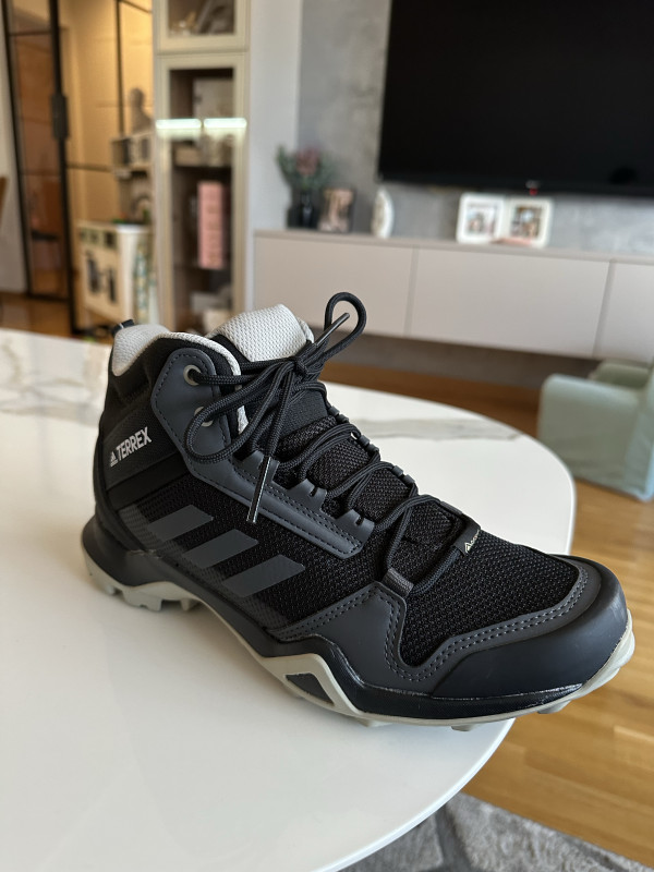 Gojzerice Adidas Terrex Gore-Tex - Tene/Patike/Penjačice - OLX.ba