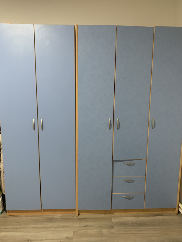 Ormar plavi slika broj 2 je stvarna boja - Ormari/Plakari - OLX.ba