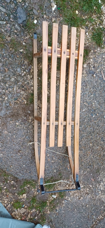 Sanke drvene - Sanke - OLX.ba