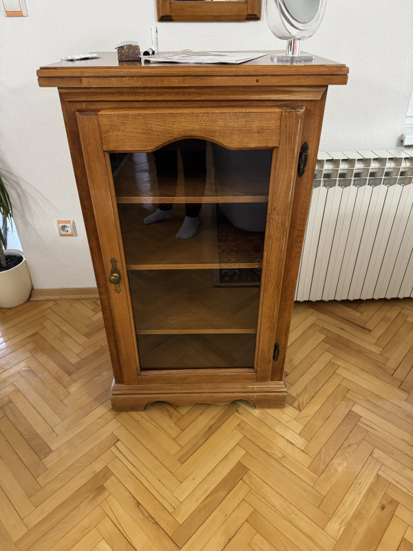 Drvena Vitrina - Komode/Vitrine - OLX.ba