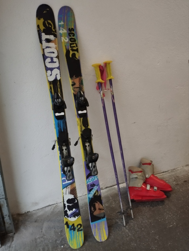 Skije 140 cm s vezovima, pancerice br 37 i štapovi - Skije - OLX.ba