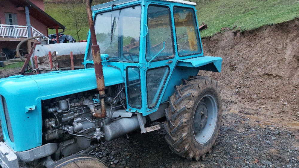 PRODAJEM TRAKTOR RAKOVICA - Traktori - OLX.ba