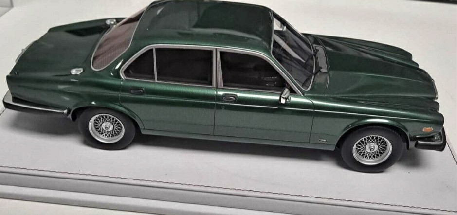 Modeli autica Jaguar xj 1/18 Gp replicas - Autići (makete automobila ...