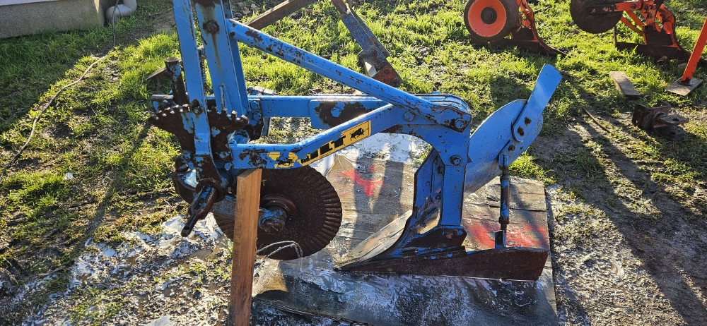 Plug jednobrazni olt imt 14 cola top roba - Plugovi - OLX.ba