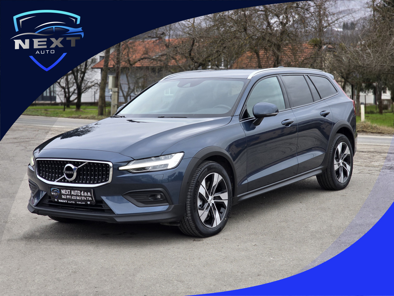 Volvo V60 Cross Country 2.0 B4, 4x4, Automatik, 145 kW - Automobili ...