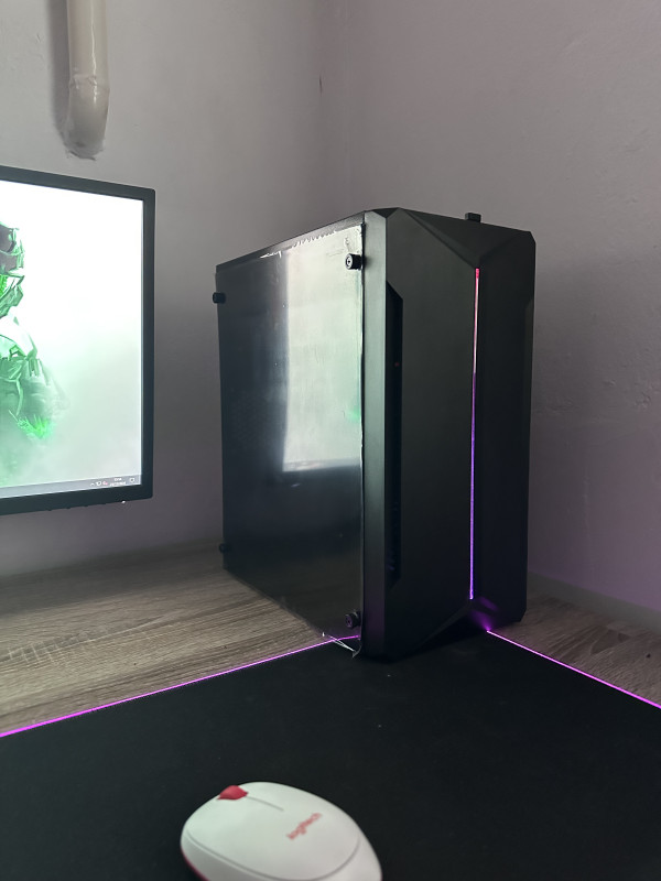 GAMING RACUNAR PC i5 3470 , GT 710 , SSD , RGB - Desktop Računari - OLX.ba