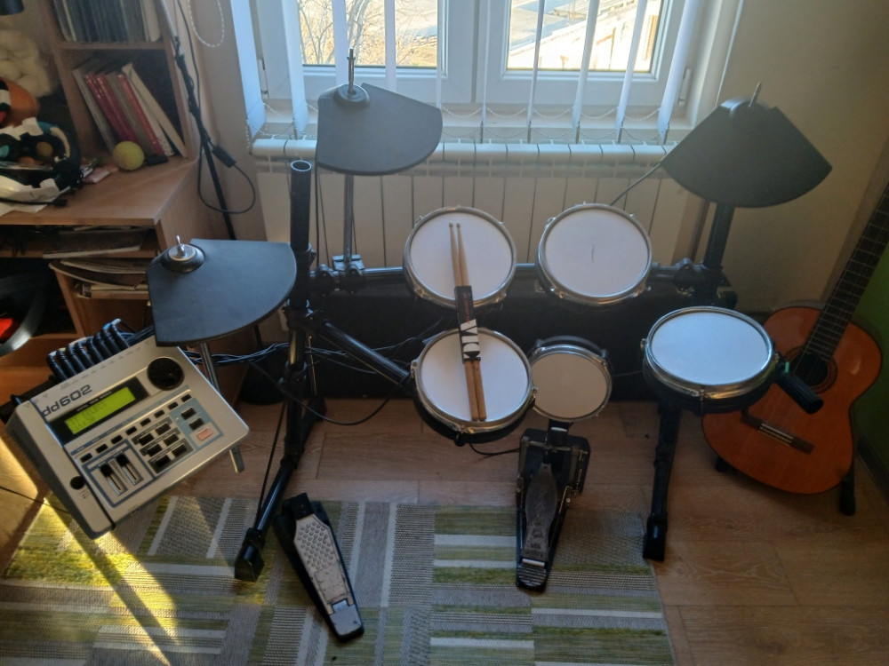 Elektronski bubanj / elektronac Fame dd602 - Bubnjevi (komplet) - OLX.ba