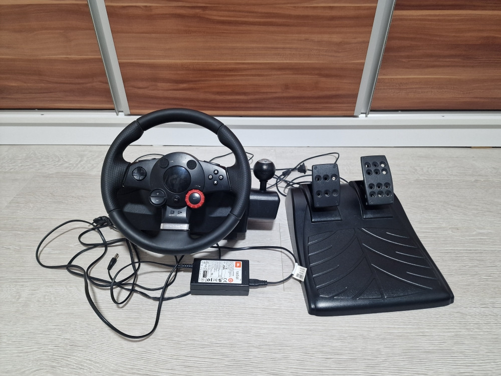 Logitech Driving Force GT 900 stepeni volan za PC/PS - Volani za PC i ...