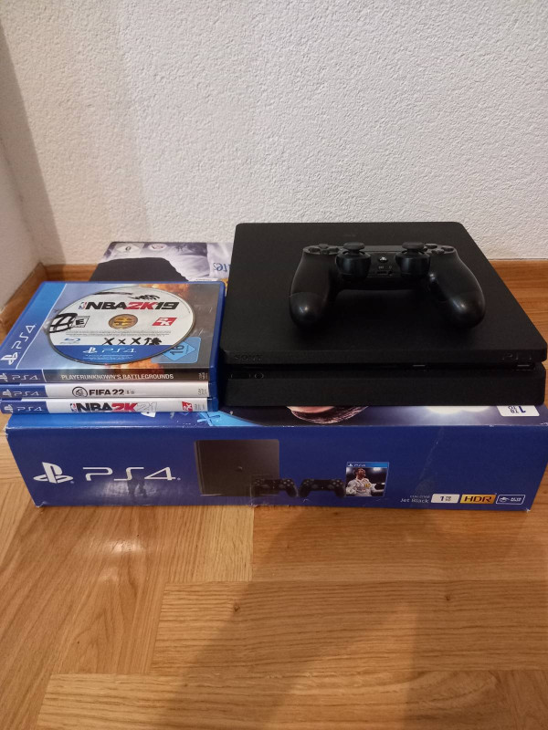 PLAYSTATION 4 SLIM 1TB / SONY PS 4 - Konzole - OLX.ba