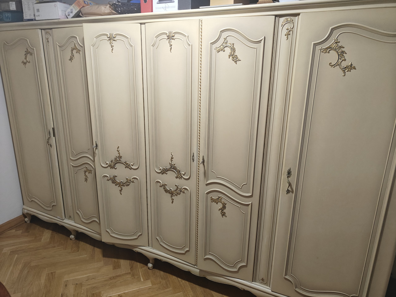 Lijep stilski ormar - Ormari/Plakari - OLX.ba