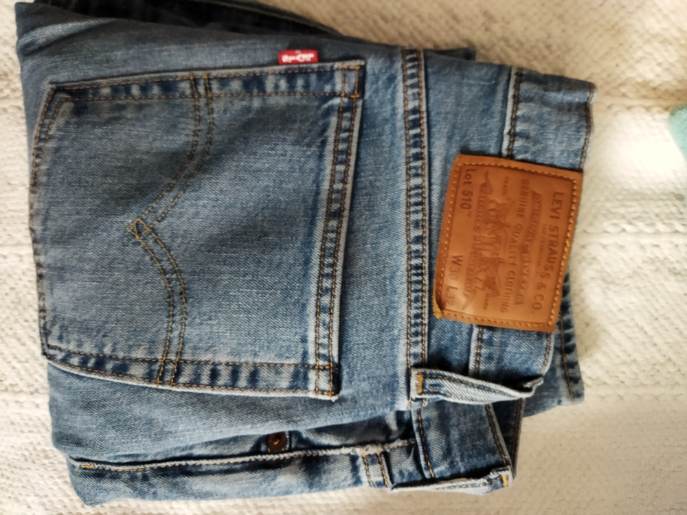 Levi's orginal farmerice - Pantalone/hlače za žene - OLX.ba