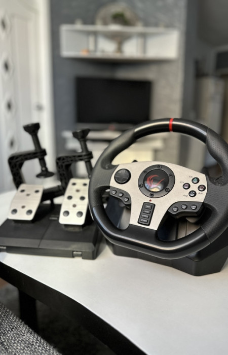 Volan Rampage V900-S - Volani za PC i konzole - OLX.ba