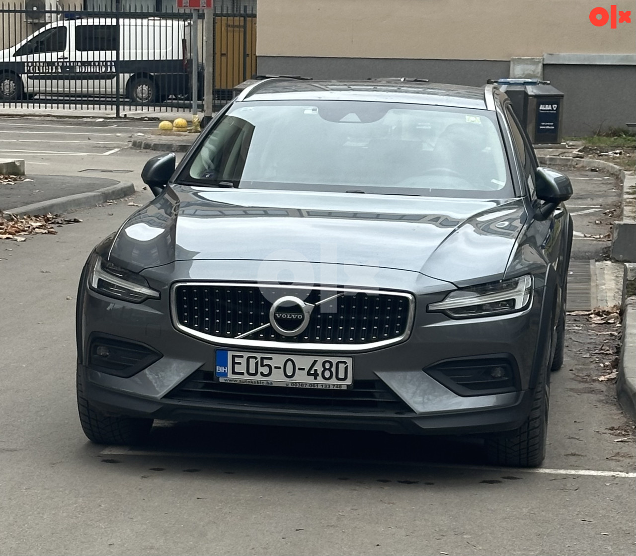 Volvo V60 2.0 140KW Cross Country 4x4 - Automobili - OLX.ba