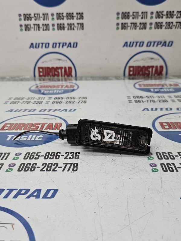 1K8943021 Rasvjeta tablice Golf 6 es241 - Svjetla tablica za automobile ...