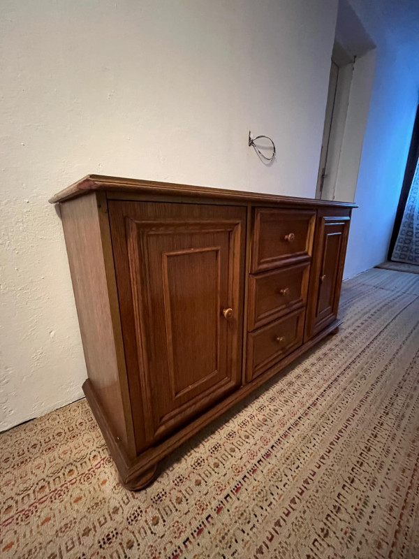Komoda kvalitetna za tv, hodnik , cipelar , retro - Komode/Vitrine - OLX.ba