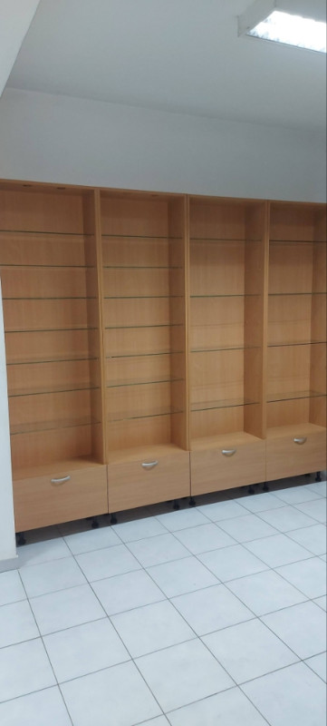 police visenamjenske staklo drvo podesive - Stalaže / Police - OLX.ba