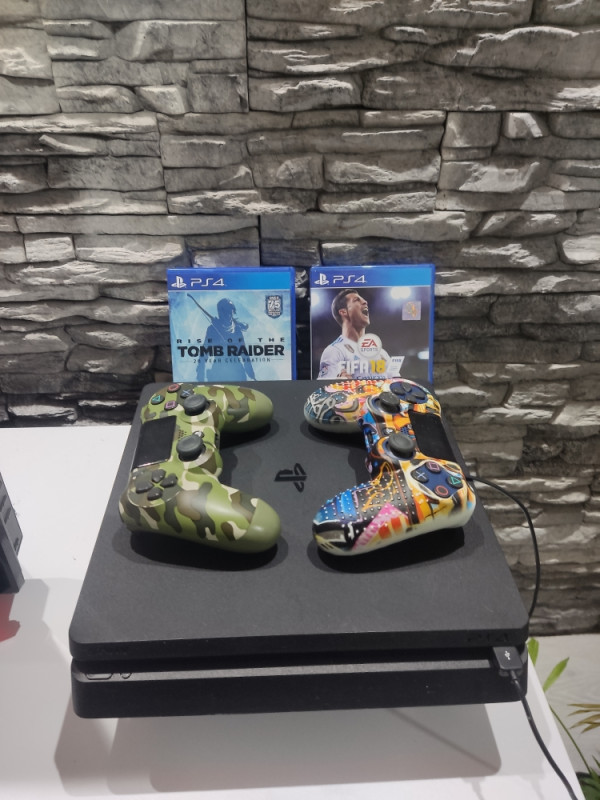 Play Station 4 - Ps4-1 terabajt memorije - Konzole - OLX.ba