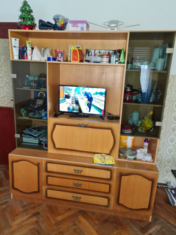 REGAL-KOMODA-VITRINA, BANJA LUKA, 066/245-426 - Komode/Vitrine - OLX.ba