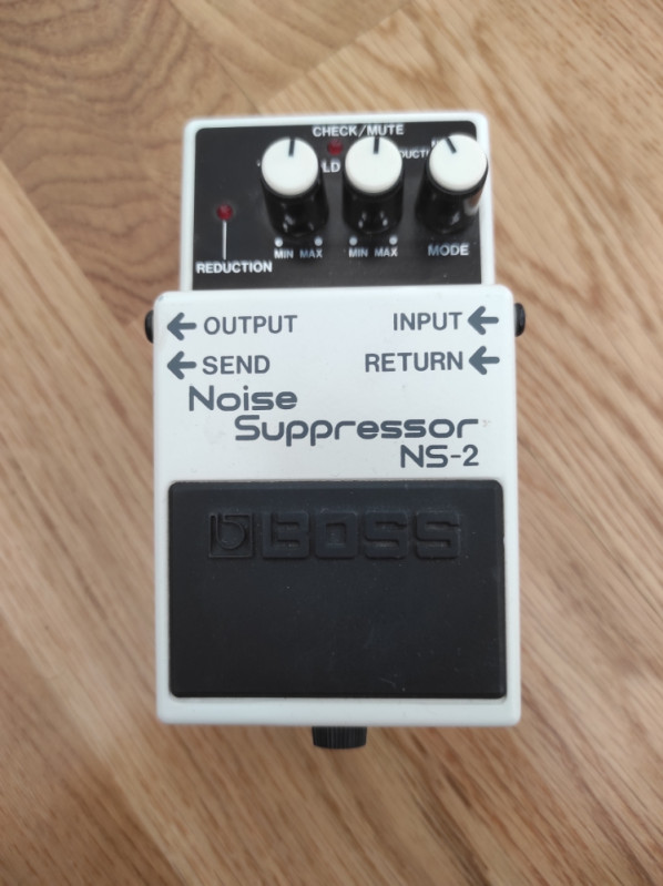 Boss NS2 - Noise Suppressor & pedal power - Pedale - OLX.ba
