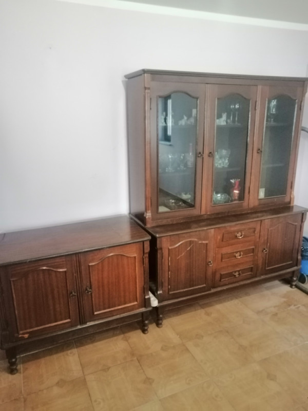 Vitrina komoda - Komode/Vitrine - OLX.ba