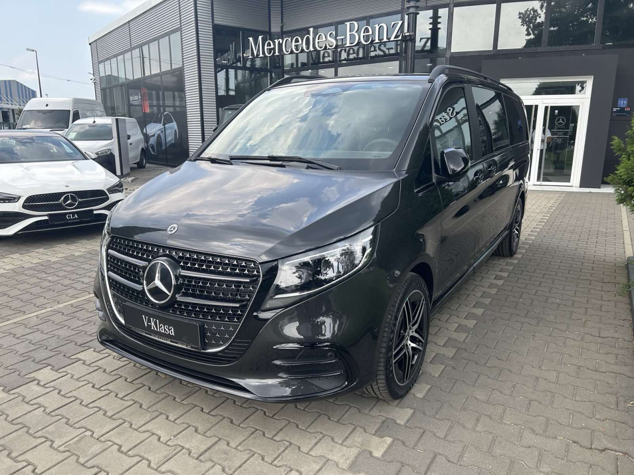 Mercedes-Benz V 300d 4matic AMG Line Ekstradugi - Automobili - OLX.ba