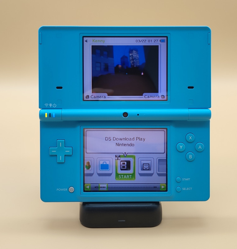 Nitendo DS + R4 kartica 8GB - Konzole - OLX.ba