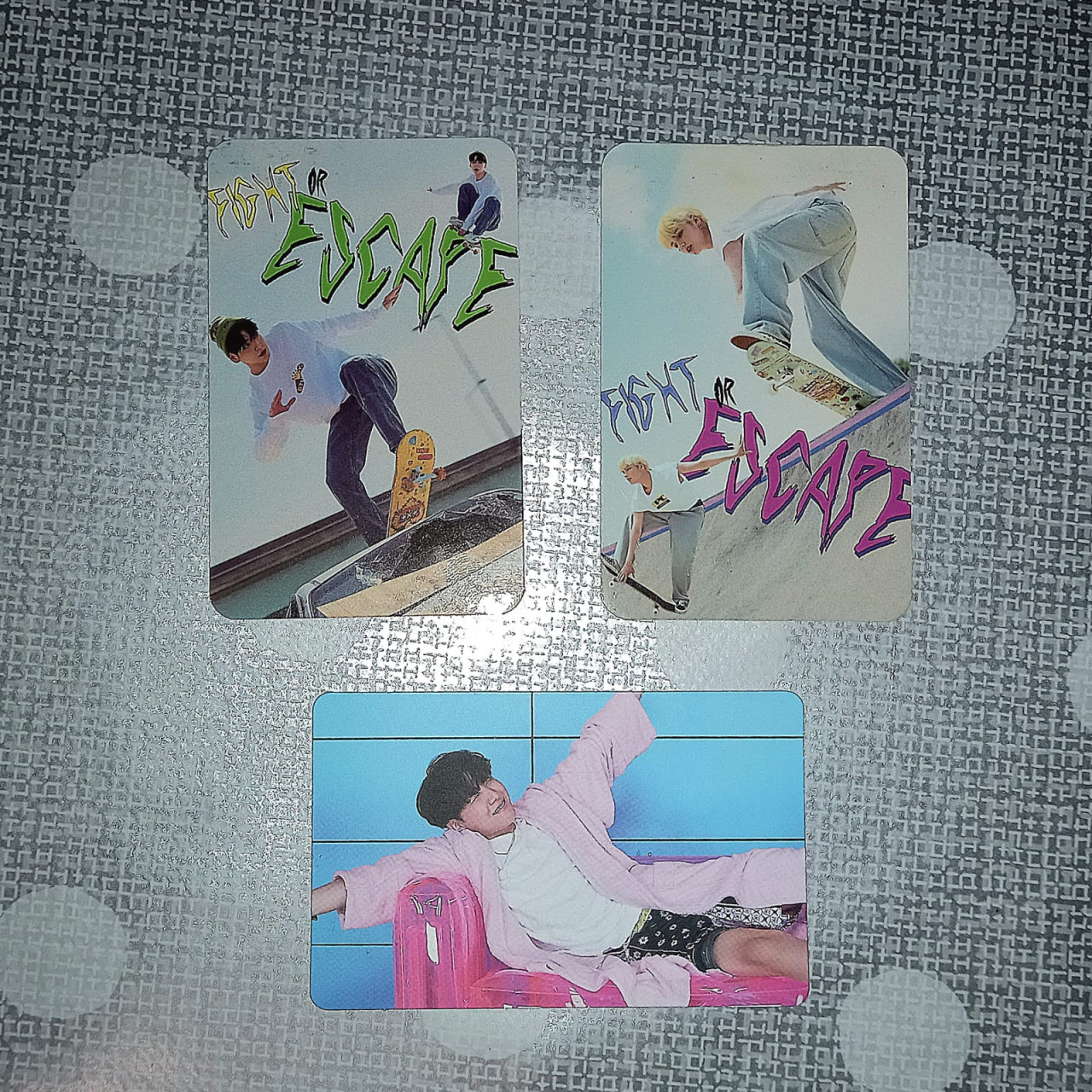 Kpop photocards TXT i BTS - Sličice i albumi - OLX.ba