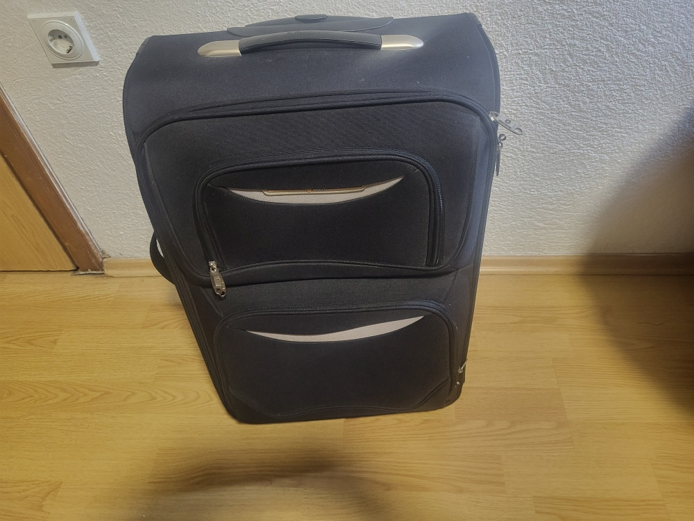 Putnicki kofer Decent - Putne torbe i koferi - OLX.ba