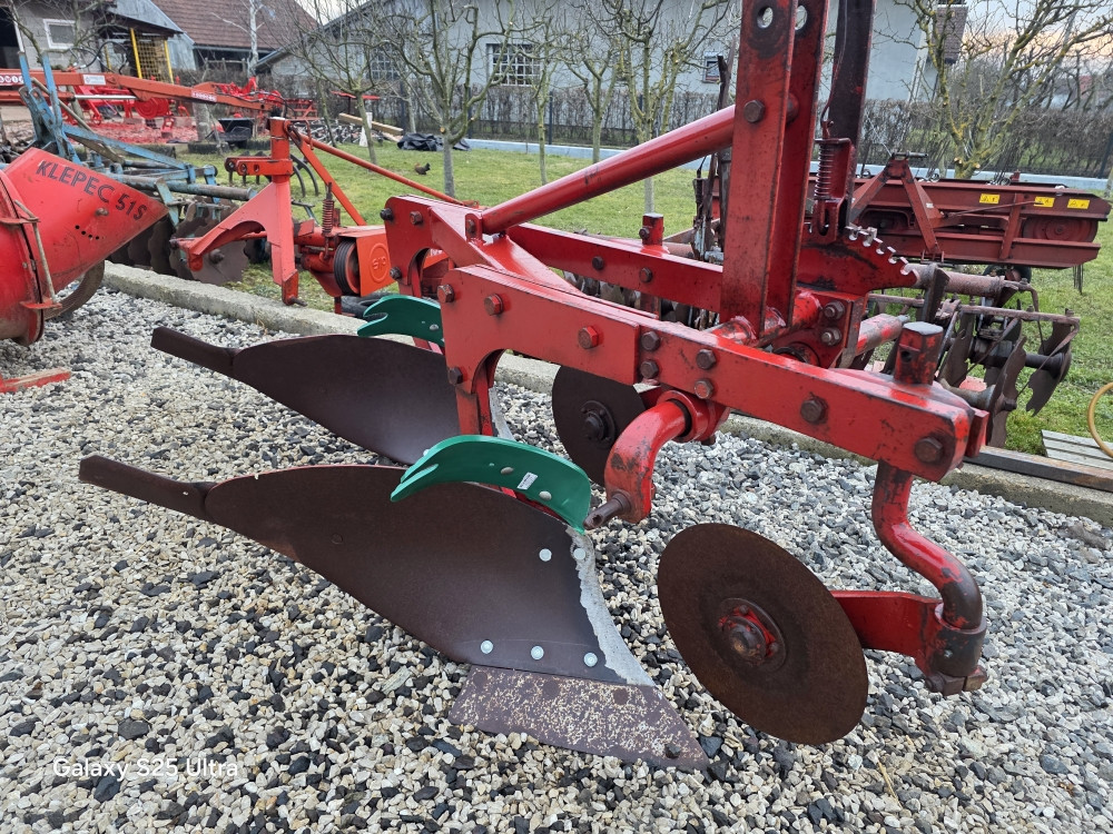 Plug plugovi IMT 756 12 cola visoki top stanje - Plugovi - OLX.ba