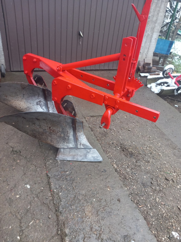 Plug plugovi imt 755 - Plugovi - OLX.ba