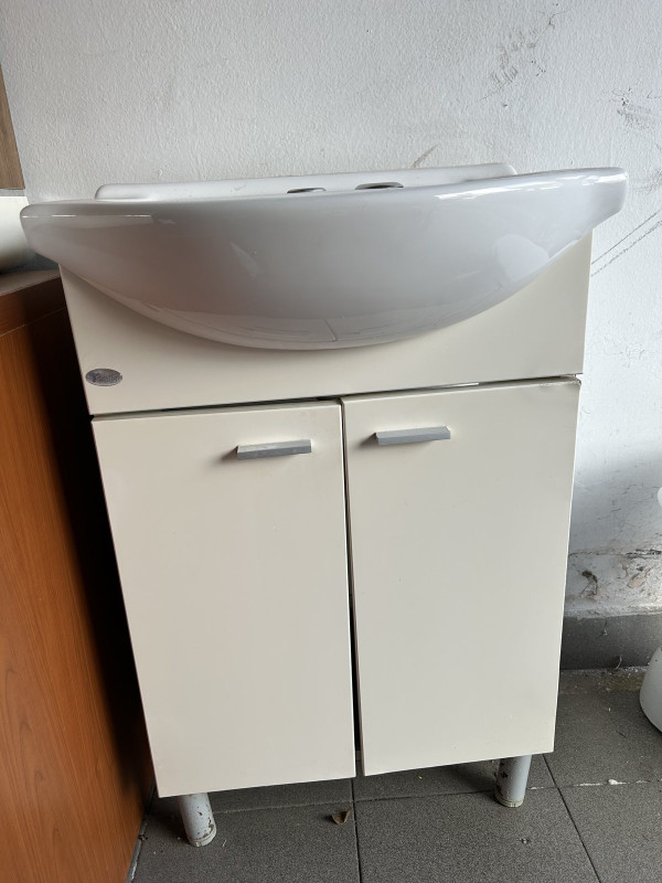 Umivaonik sa ormarićem - Umivaonici/Lavaboi - OLX.ba