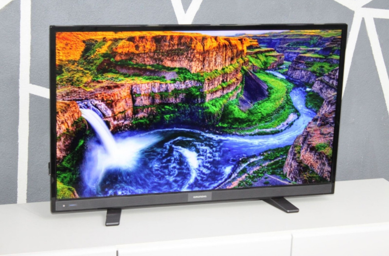 Grundig Smart TV 40" FHD LED TV LAN Youtube Google - Televizori TV - OLX.ba