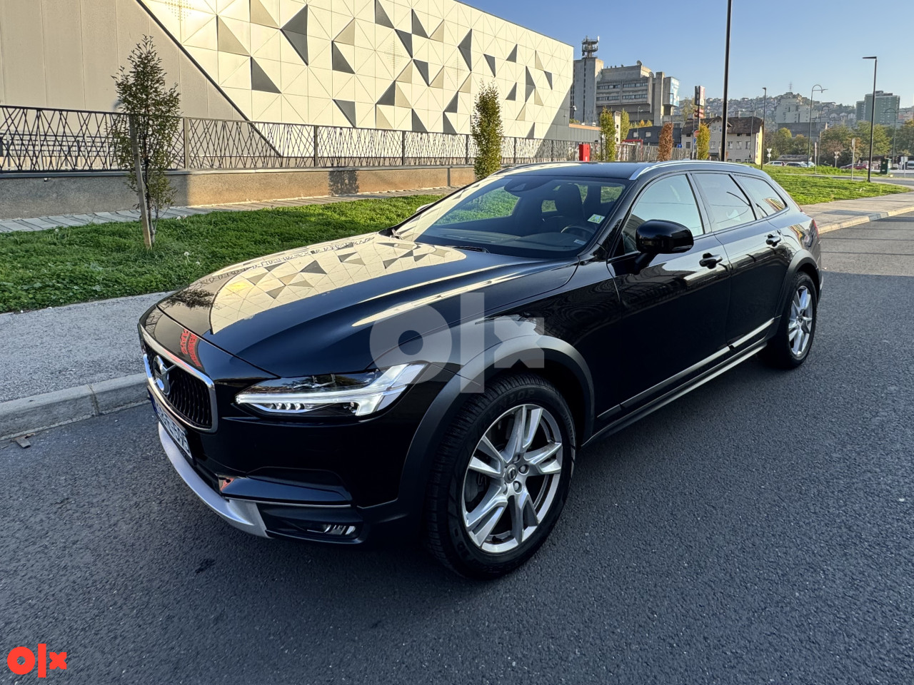 Volvo V90 Cross Country 2019 4x4 - Automobili - OLX.ba