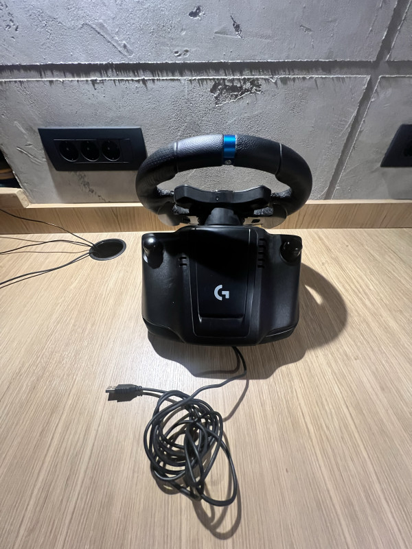 Logitech g29 sim raceing volan i pedale. - Volani za PC i konzole - OLX.ba