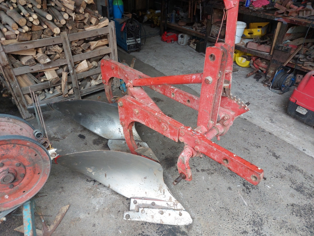 Plug IMT za traktor traktorski - Plugovi - OLX.ba