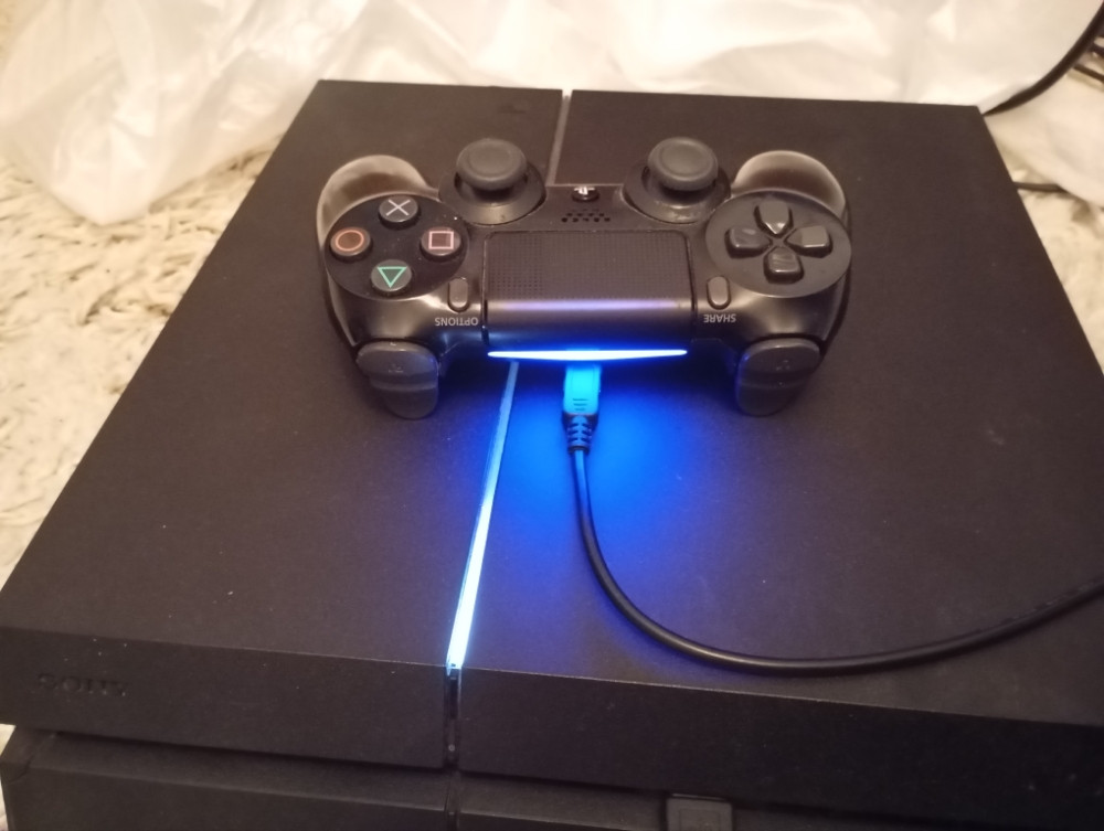 ČIPOVAN 1TB Ps4 6.72 5000 igri Playstation 4 ps4 play station 4 - Konzole - OLX.ba