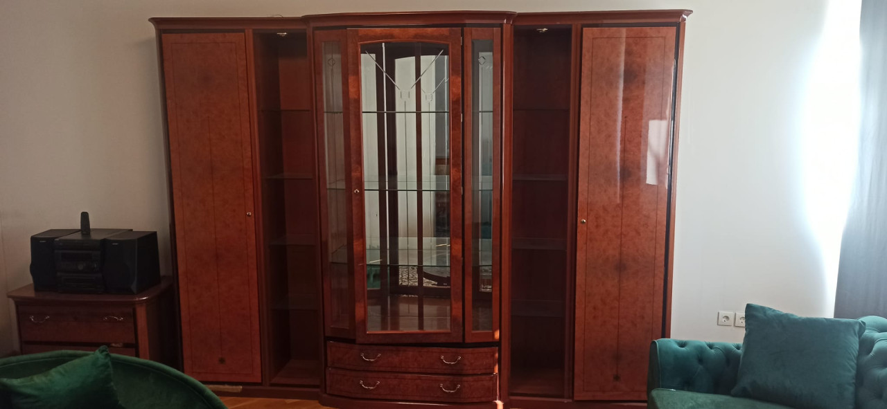 stilski trodjelni ormar - jeftino - Antik namještaj - OLX.ba